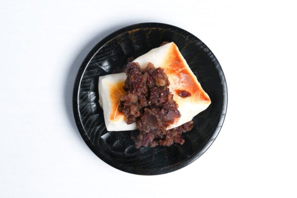Zenzai (Japanese Red Bean Soup with Toasted Mochi) | Sudachi
