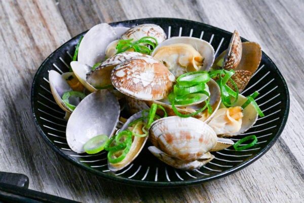 Asari no Sakamushi (Sake-Steamed Clams) with Butter & Soy Sauce | Sudachi