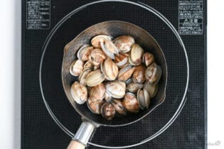 Asari no Sakamushi (Sake-Steamed Clams) with Butter & Soy Sauce | Sudachi