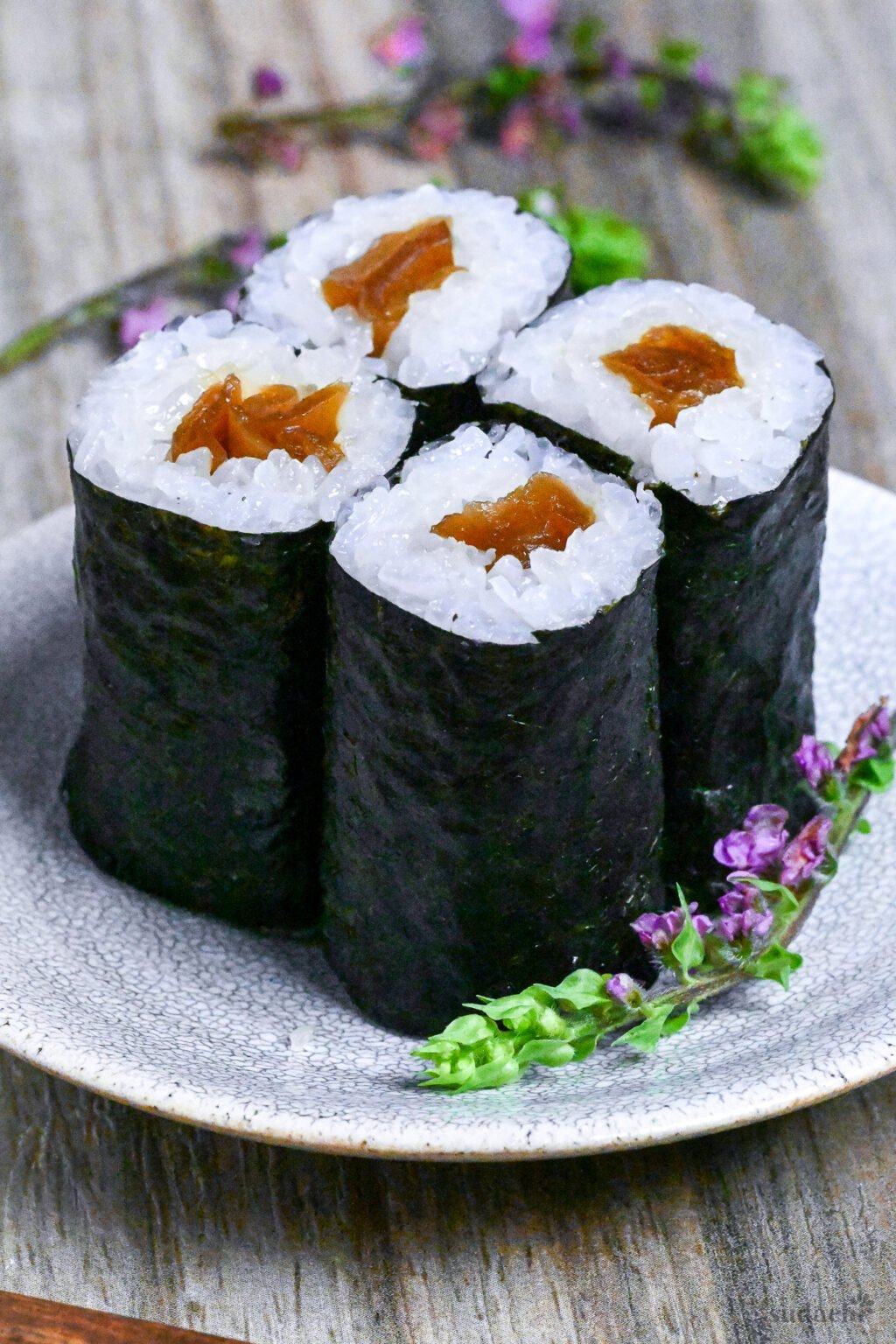 Kanpyo Maki (Simmered Gourd Sushi Roll) | Sudachi