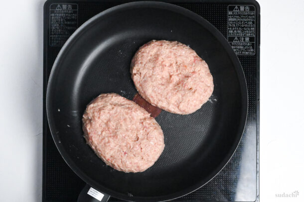 Bikkuri Donkey Copycat Hamburger Steak (Cheese Burg Dish) | Sudachi