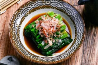 Spinach Ohitashi (Japanese Spinach Salad in Dashi) | Sudachi