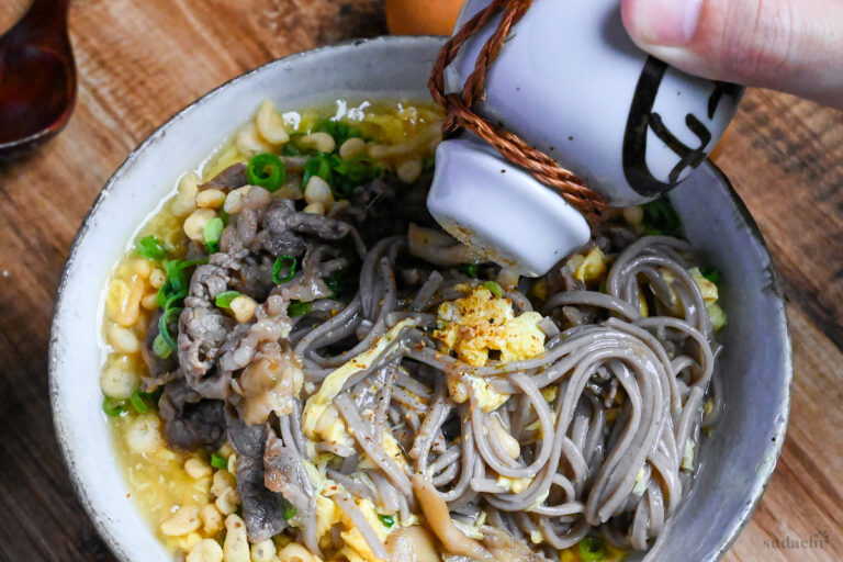 Nikutama Ankake Soba (Beef & Egg Soba Noodle Soup) Recipe